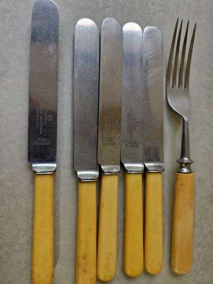 Vintage sheffield slater brothers bakelite, handled butter knives ...