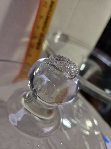 Vintage glass pedestal cake platter with dome - Auction Ohio