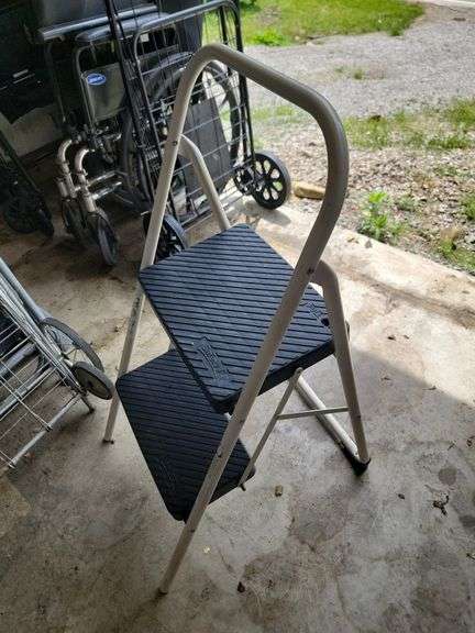 Safety 1St Step Stool - Auction Ohio