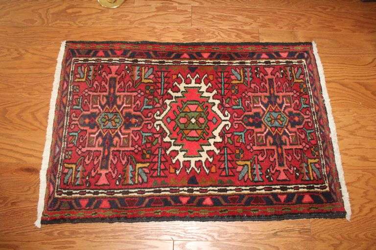 Persian Wool Rug - Auction Ohio