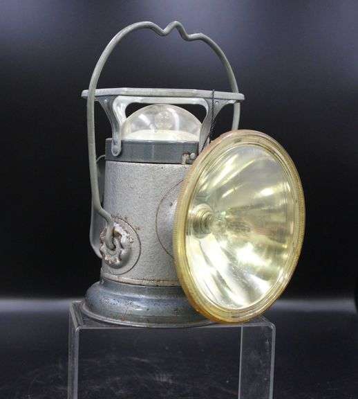 Vintage Delta Powerlite Lantern by Delta Electric Company, Made in USA ...