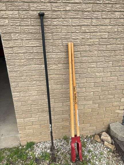 Spud Bar and Post Hole Diggers - Auction Ohio