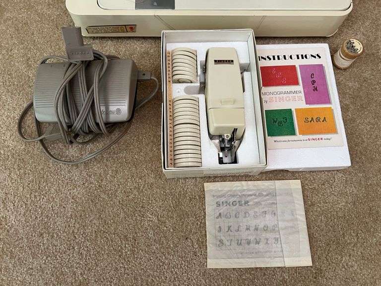 Singer Touch & Sew Sewing Machine - Auction Ohio