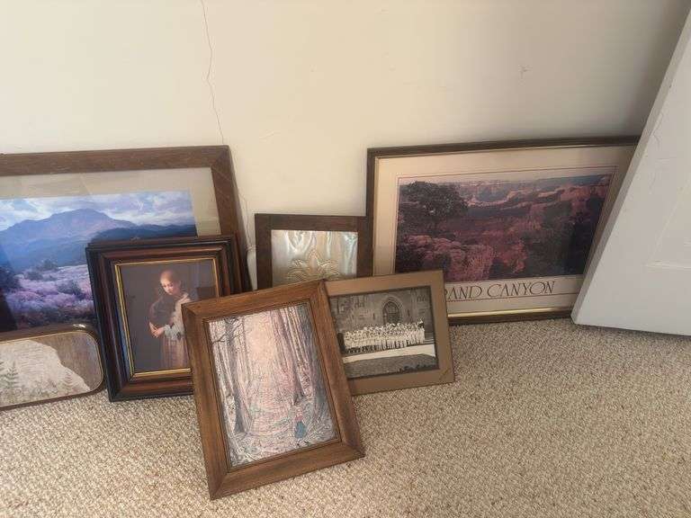 Picture Frames - Auction Ohio