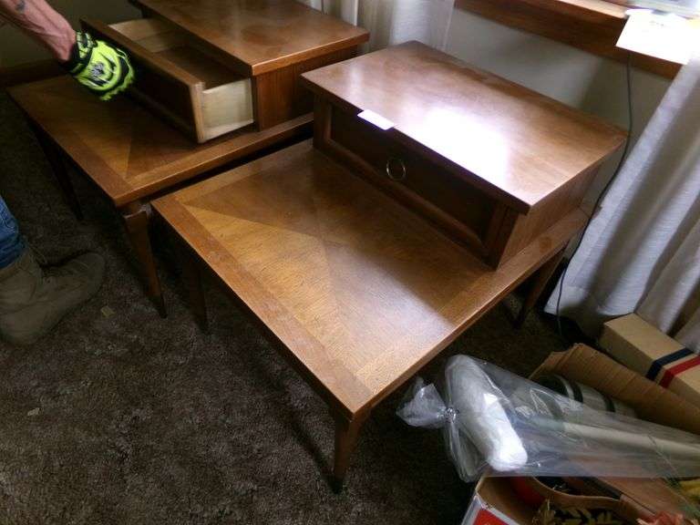 End Tables - Auction Ohio