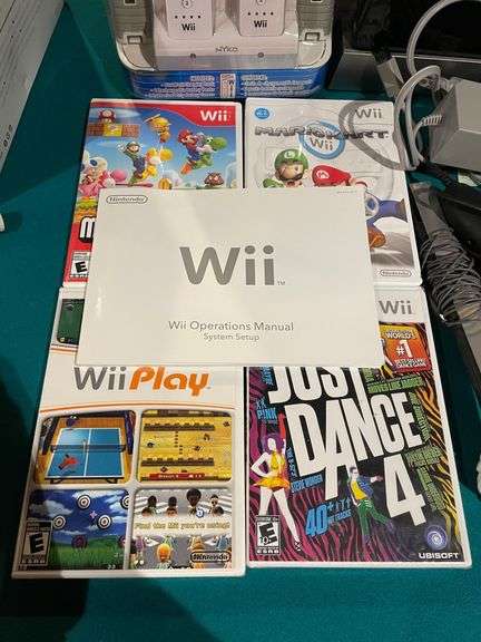 Nintendo Wii Game System with Games - Auction Ohio