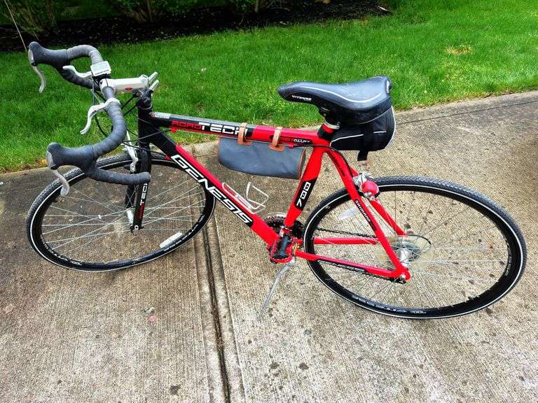 Genesis men’s bike - Auction Ohio
