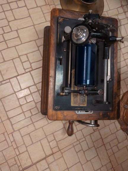 Thomas Edison phonograph wax tubes - Auction Ohio