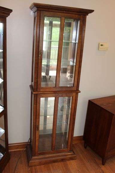Curio Cabinet - Auction Ohio