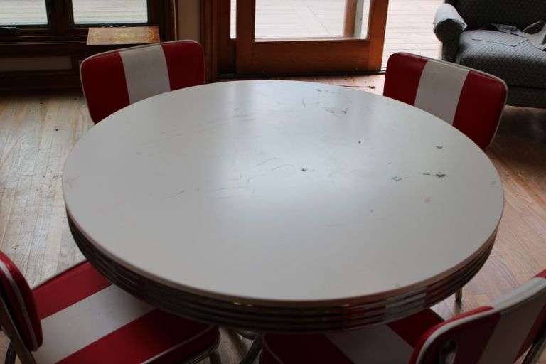 MCM 1950s Chrome Dinette Set - Auction Ohio