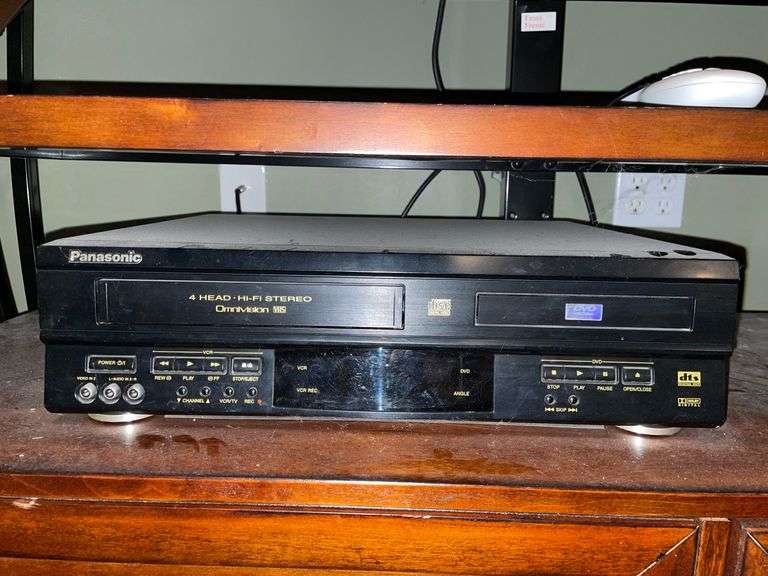 Panasonic DVD/VCR Combo Unit - Auction Ohio