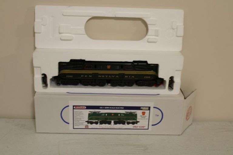 Williams GG-1 Semi-Scale Electric PRR Green 5 Stripe Model Train ...