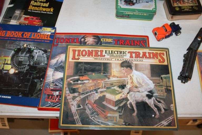 Lionel Train Memorabilia, Decor, and Accessories - Auction Ohio