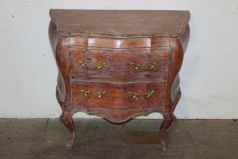 Bombay Chest - Auction Ohio