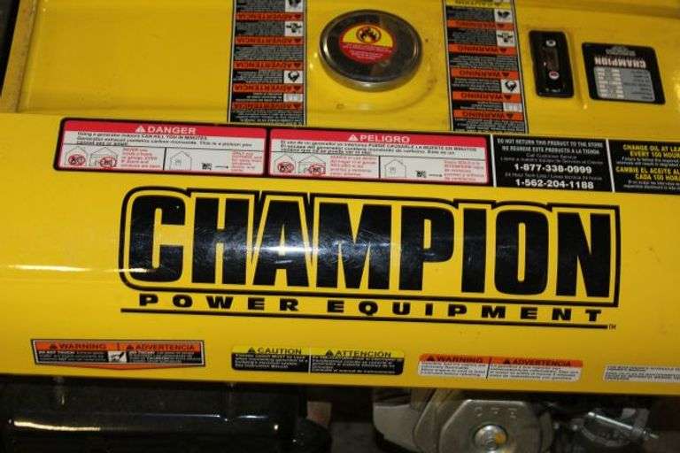 Champion 7000W/6000W Gas-Powered Portable Generator, Model 41311 ...