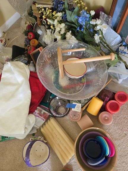 Assorted stuff and things - Auction Ohio