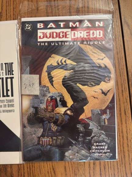 Batman The Ultimate Riddle / Batman Chronicles The Gauntlet - Auction Ohio