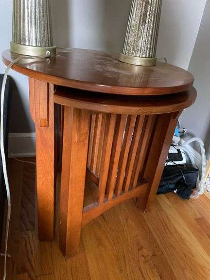 Nesting Table & Lamps - Auction Ohio