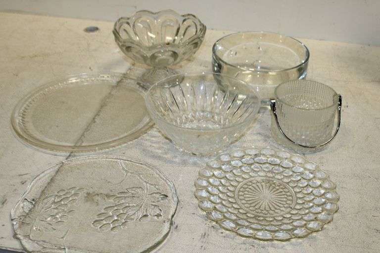 Glass Serveware - Auction Ohio