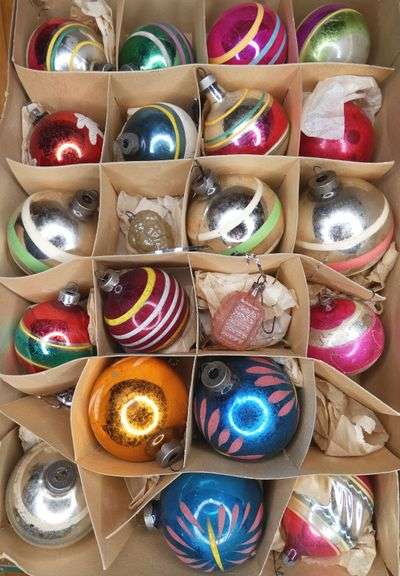 Vintage Christmas Ornaments - Auction Ohio