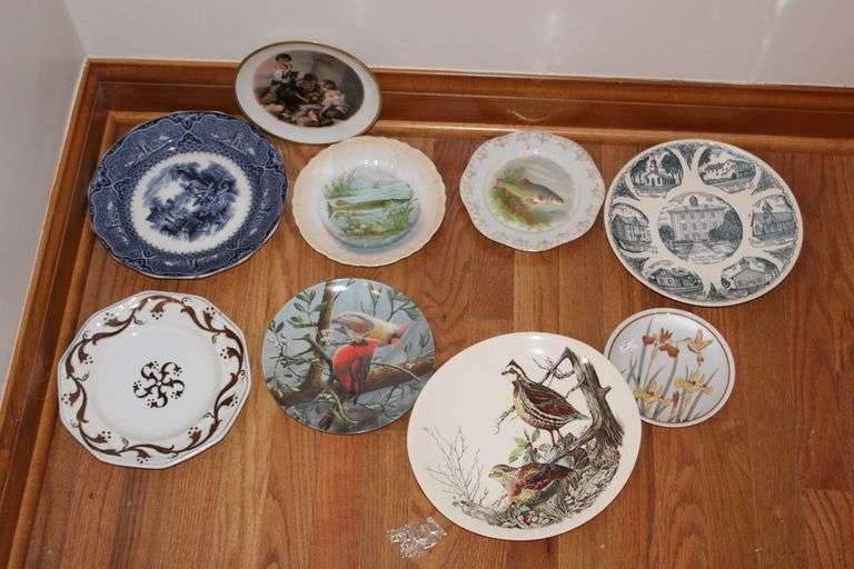 Collectible Plates - Auction Ohio