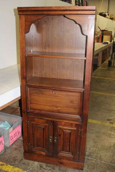Knotty Pine Secretary Bookcase - Auction Ohio