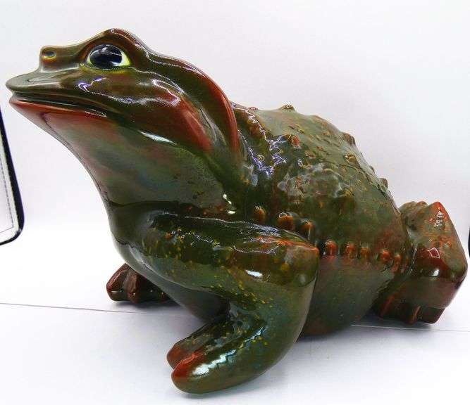 Large Ceramic Toad - Auction Ohio