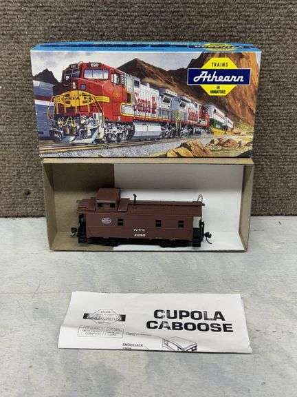 Athearn HO Scale NYC Cupola Caboose Model #21280 with Box - Auction Ohio