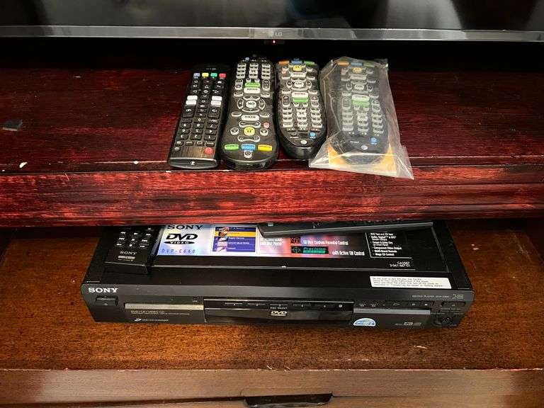 LG 43" TV and Sony VHS & DVD Player - Auction Ohio