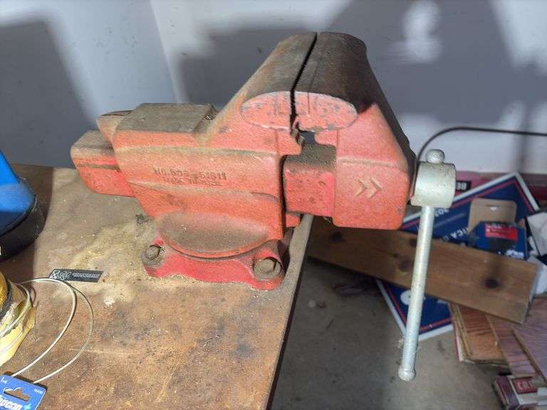 Craftsman 5 Inch Vice - Auction Ohio