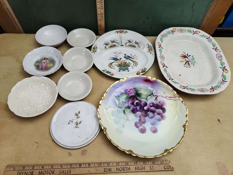 Assorted Dishes - Auction Ohio