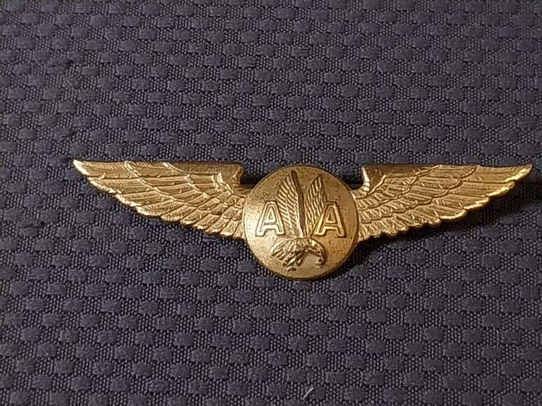 Vintage American Airlines AA Wings Pin – Gold Tone Metal - Auction Ohio