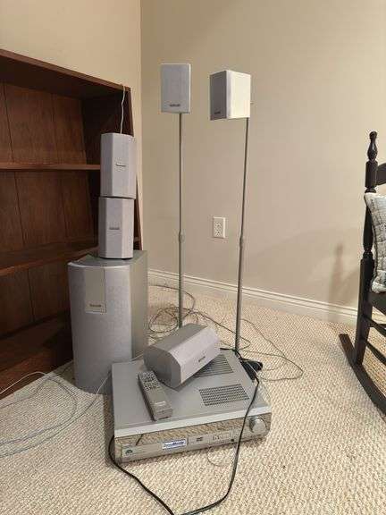 Panasonic audio system with speakers - Auction Ohio