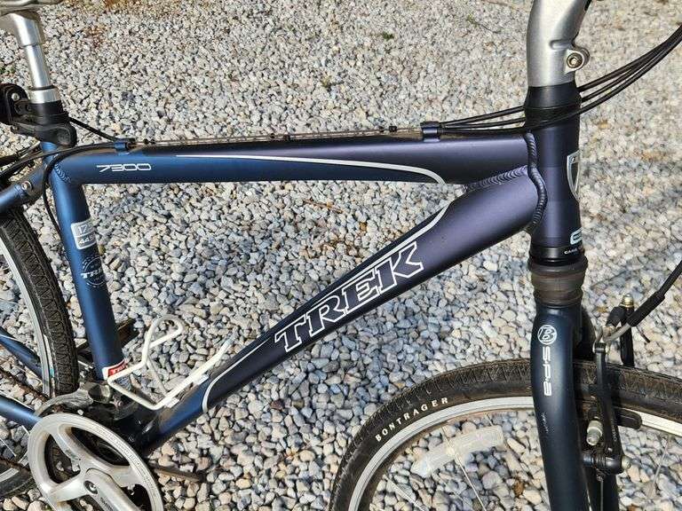 Trek Multitrack 7300 hybrid bicycle 17.5" - Auction Ohio
