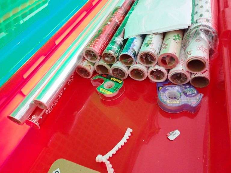 Tote filled with Wrapping Paper - Auction Ohio