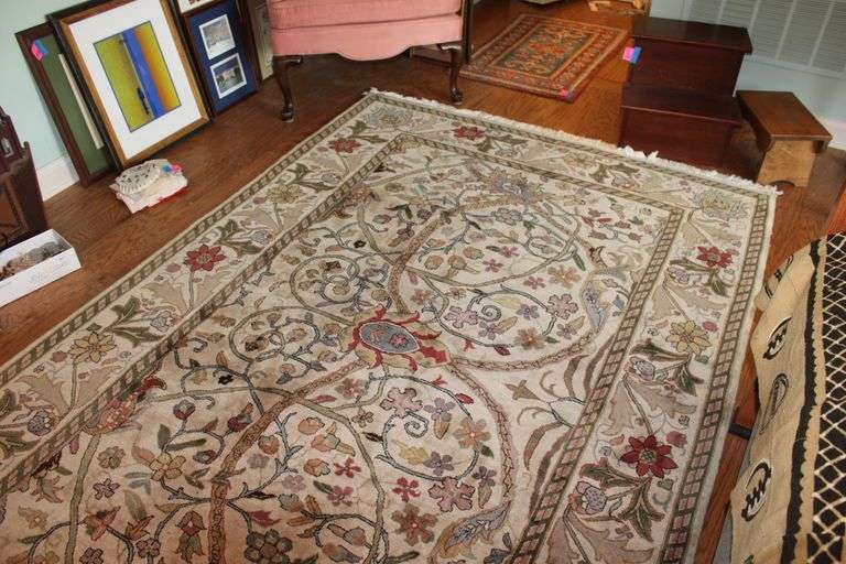 Persian Wool Rug - Auction Ohio