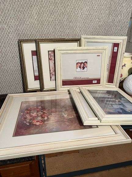 Assorted Modern Wall Frames and Print - Auction Ohio