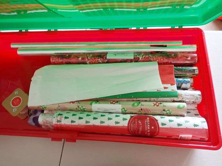 Tote filled with Wrapping Paper - Auction Ohio