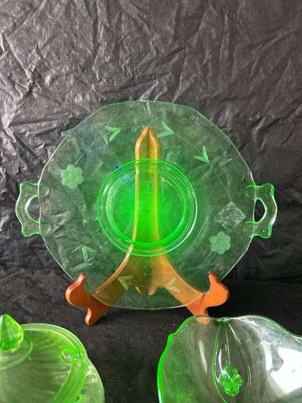 Uranium Glass Dishes - Auction Ohio