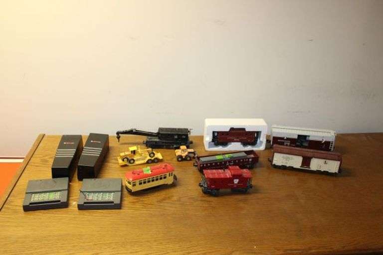 Lionel Train Accessories and TrainMaster Controllers - Auction Ohio