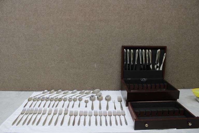 Wallace Sterling Silver Flatware Set with Storage Box - Auction Ohio