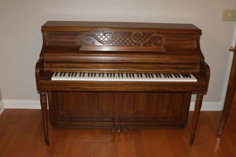 Kimball Artist Console Upright Piano - Auction Ohio