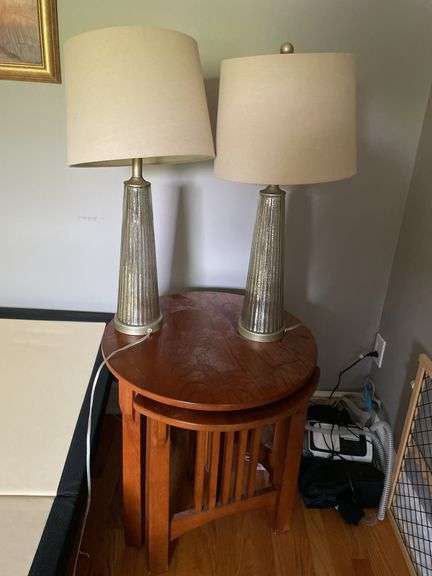 Nesting Table & Lamps - Auction Ohio