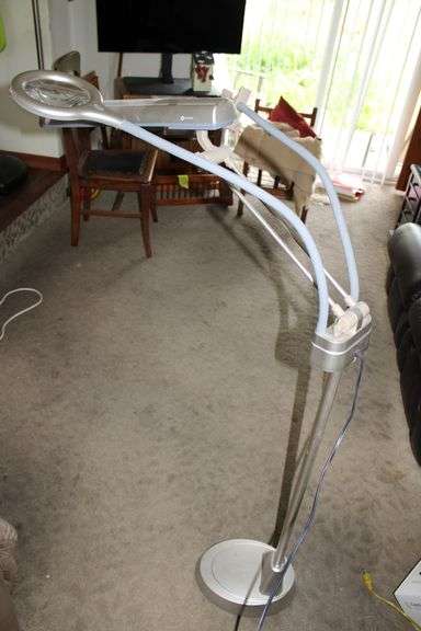 OttLite Task Lamp - Auction Ohio