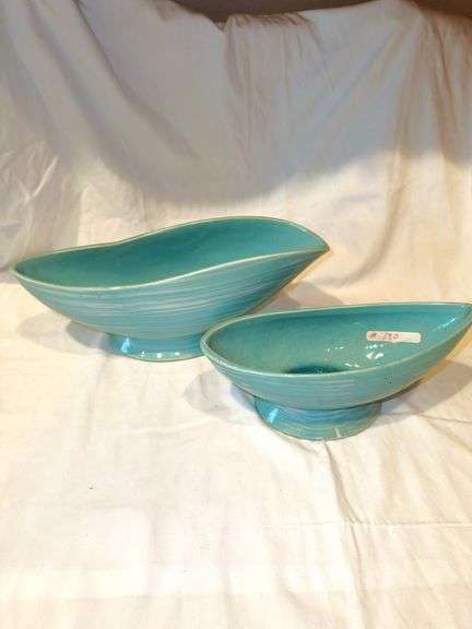 Rare vintage aqua blue striped McCoy mid-century planters - Auction Ohio