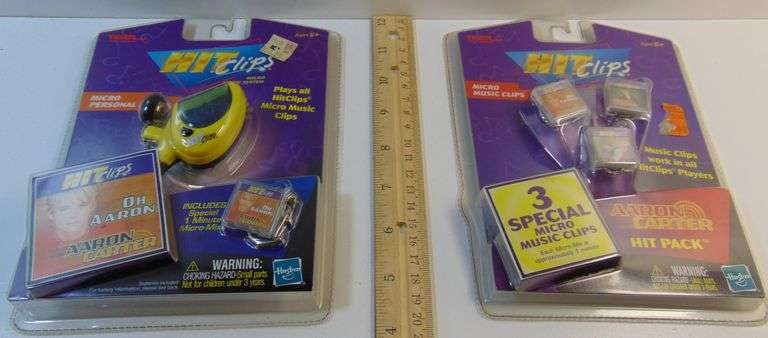 2000 Tiger Electronics Hit Clips micro Personal Player and (4) Micro ...