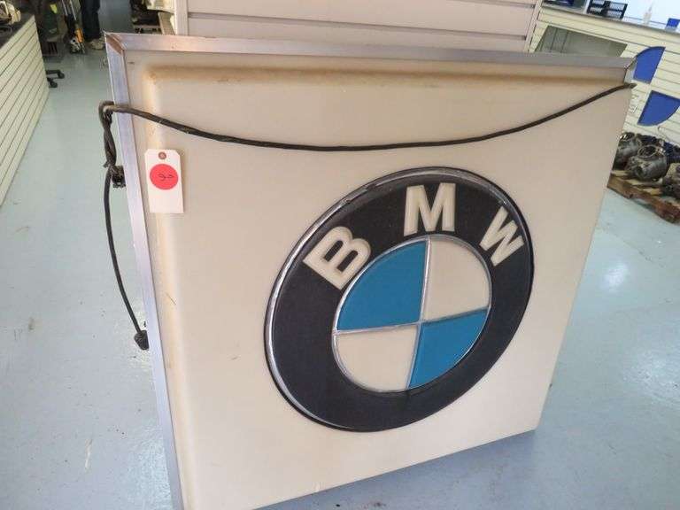 BMW Electric sign - Double sided - Auction Ohio