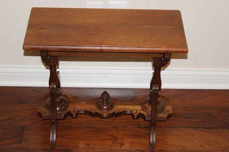 Victorian Console Table - Auction Ohio