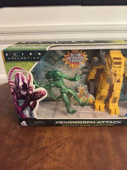 Alien Collection Xenomorph Attack NEW IN BOX - Auction Ohio