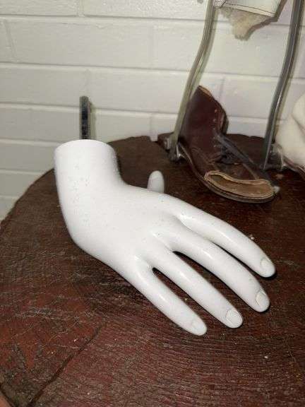 Vintage Medical Splints & Mannequin Hand - Auction Ohio